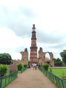 Qutub Minar: The Towering Landmark of Delhi - Travels 'N' Writes