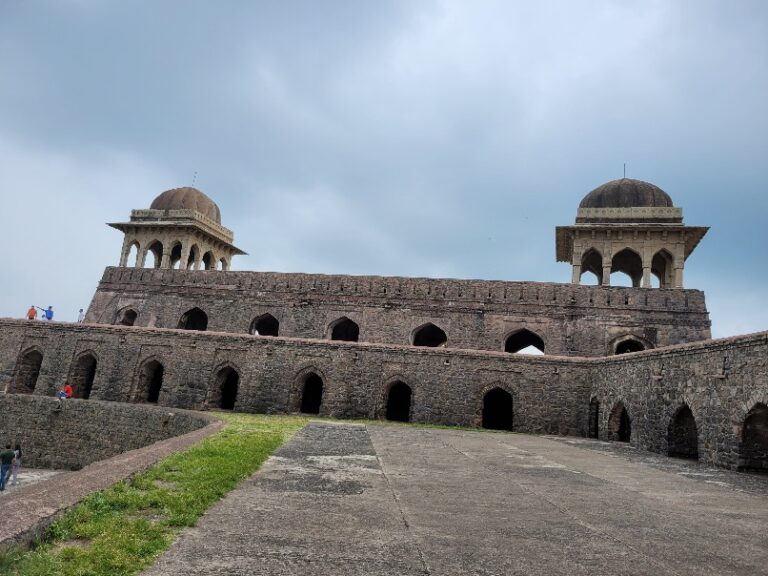 The Beauty and Intrigue of Rani Roopmati Mahal: A Visit Worth Taking ...